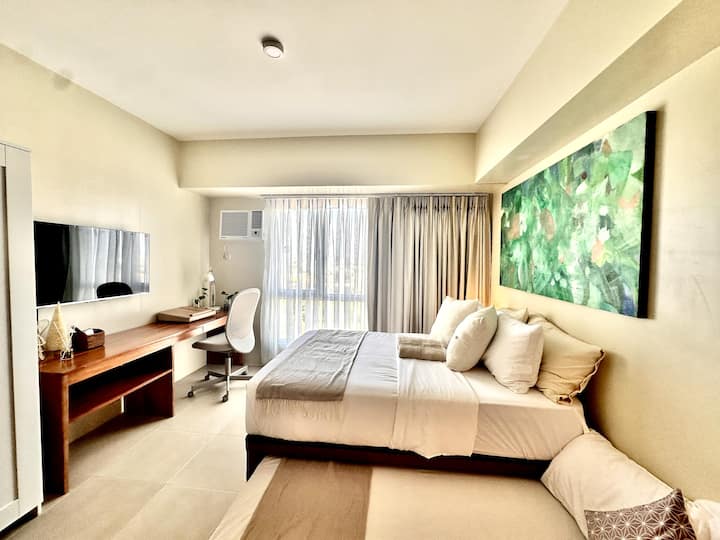 Artistic Modern Studio I.t Park - Cebu City