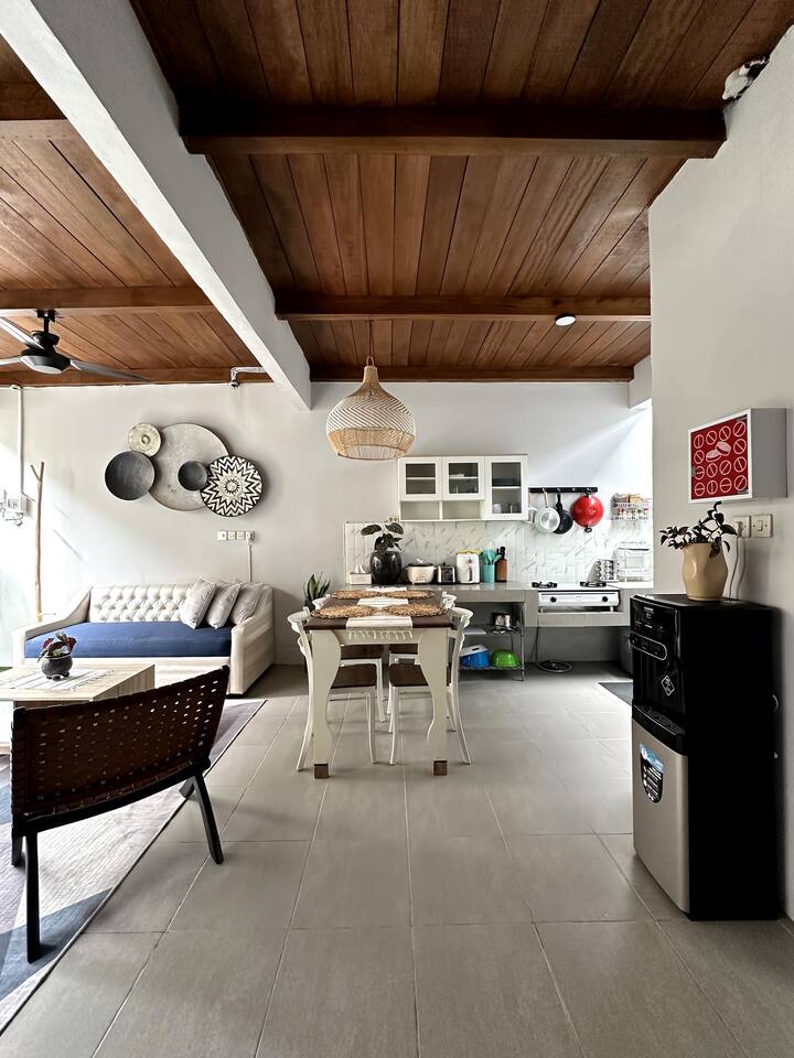 Rumah Tiana 2 - Denpasar