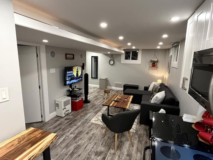 Our Cozy Little Getaway - Niagara Falls