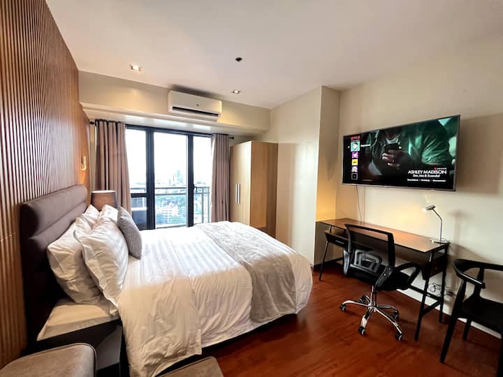 Snazzy Studio Unit In Makati City - Manila