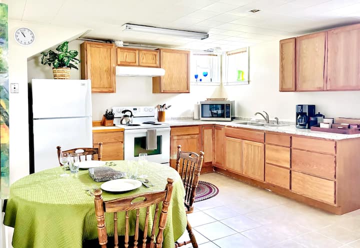Little Burrow : University Of Montana & Dornblaser - Missoula, MT