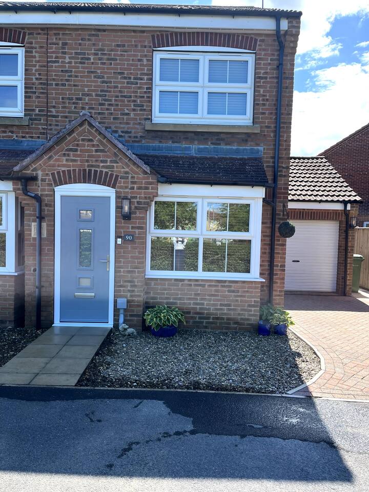 Lovely Coastal Modern Get Away - Hornsea