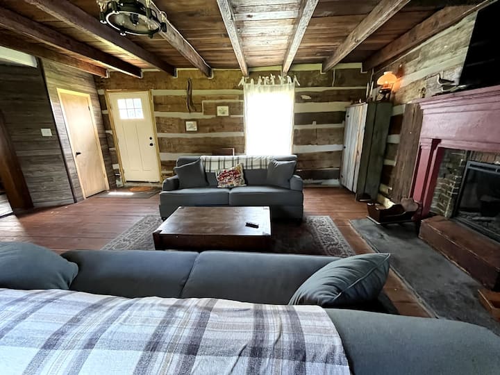 1800’s Historical Log Cabin Lexington Ky - Kentucky