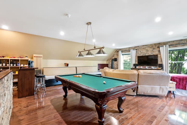 Loft Avec Foyer, Billard, Cinéma Maison Et + - Magog