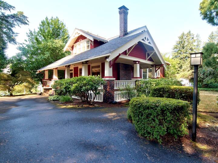 Sweet Private Suite In Historic Home - Mill Park - Portland