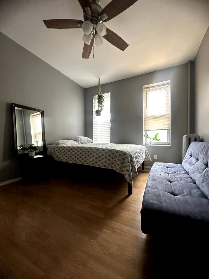 Crown 2 -Single Traveler’s Suite - Brooklyn, NY