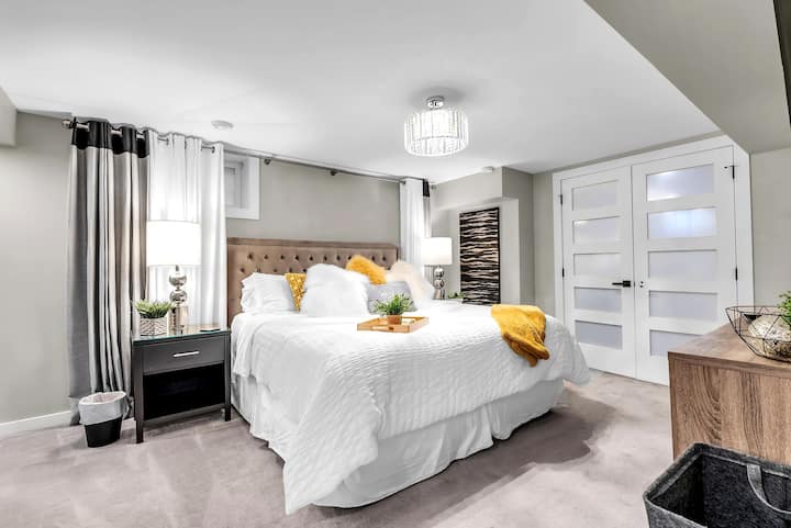 The Meglund Suites; The Getaway - Saskatoon