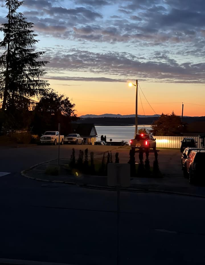 Cozy West Coast Suite - Prince Rupert