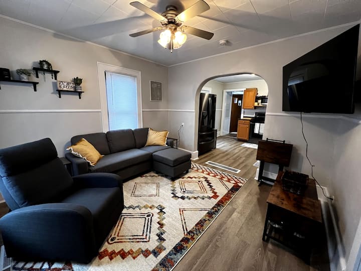 Home In Cedar Rapids - Cedar Rapids, IA