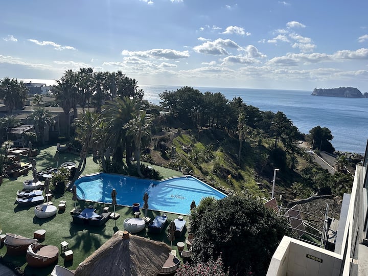#Smallhouse #Infinityswim #Netflix #Freebreakfast - Jeju-do