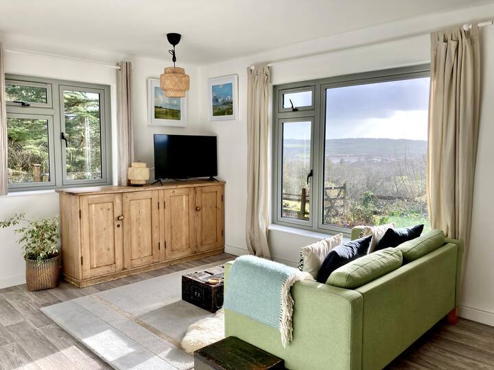 Stunning Views In Tamar Valley - Trematon Castle