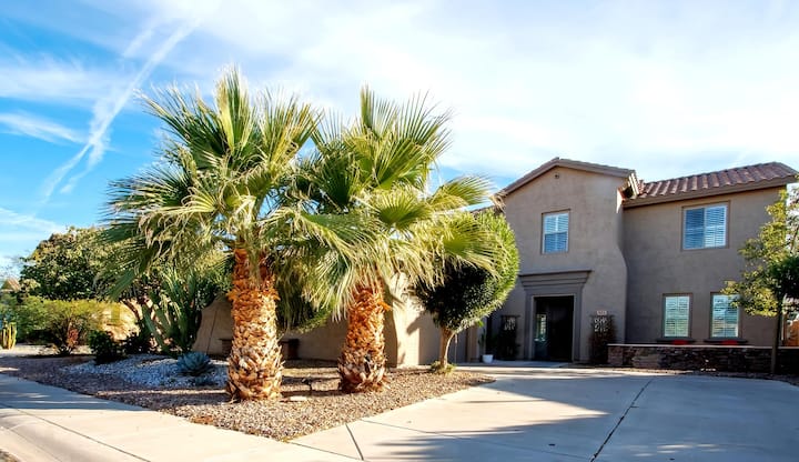Beautiful Family Home With Pool/smart Tv/ac - Casa Grande
