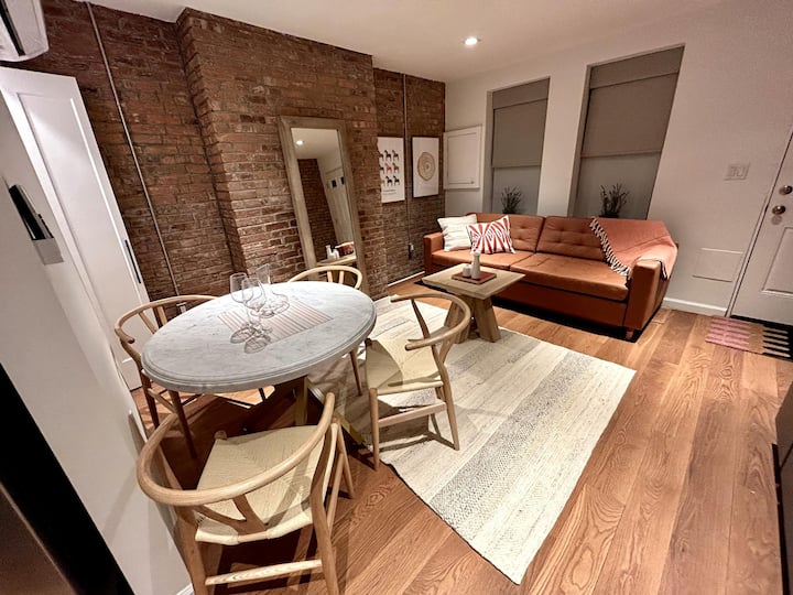 The Brick Flat | Stylish Stay 20min From Manhattan - New York City