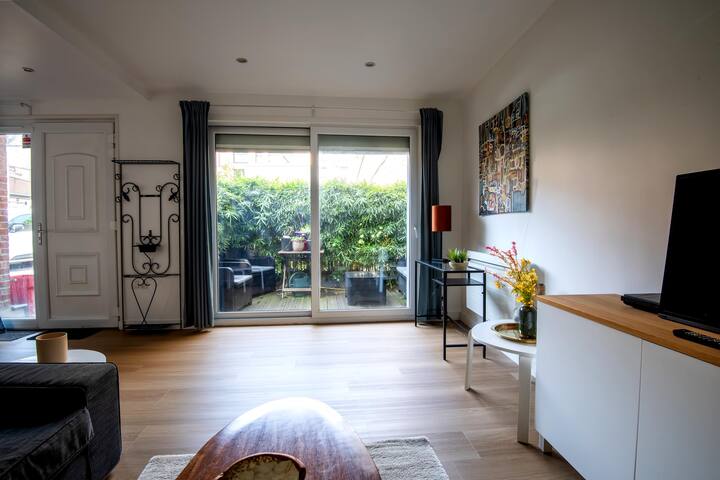 Grande Maison, Au Calme En Plein Centre-ville - Lille