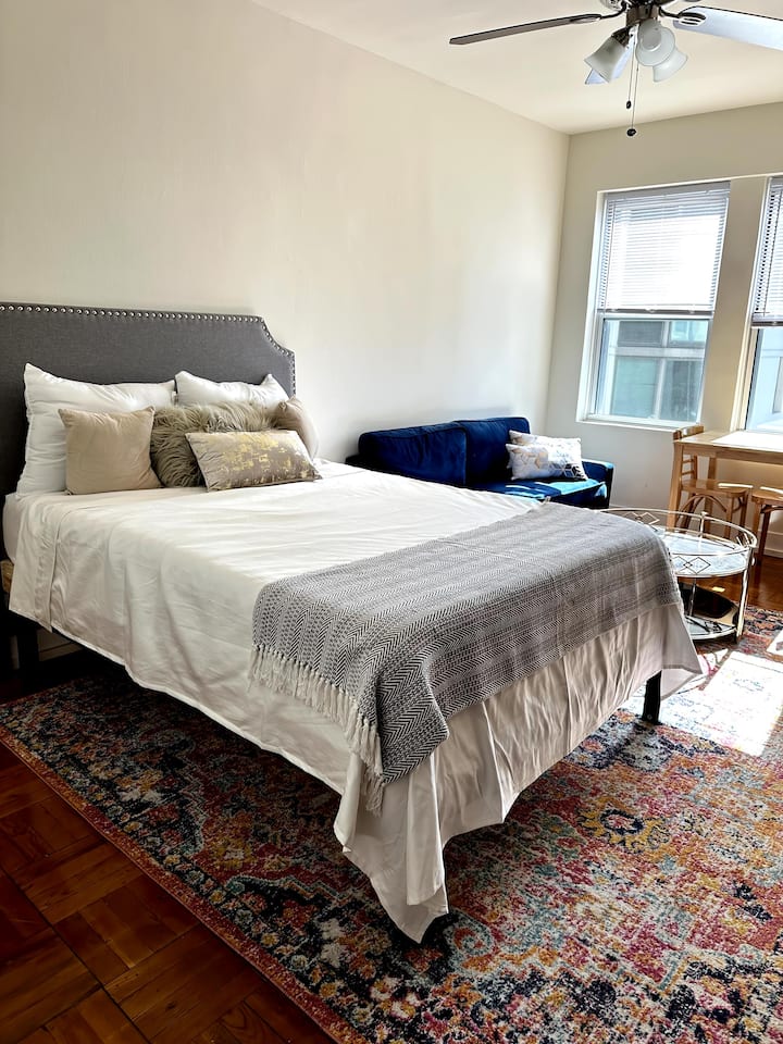 Tranquil Gold Coast Apt - Chicago