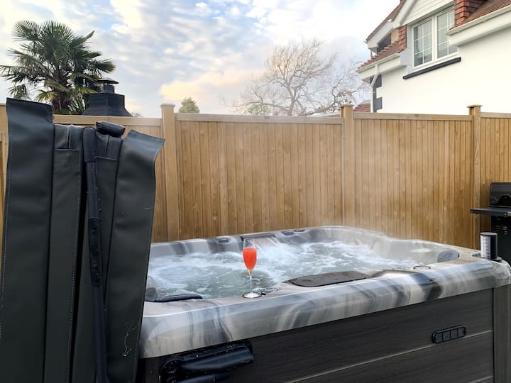 Luxurious Cottage With A Hot Tub - Jersey