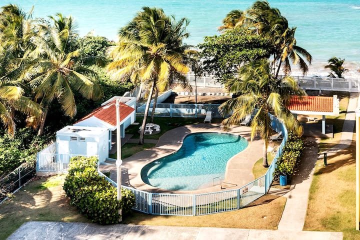 Beach Resort. Walk To Beach+pool+wifi+ac+free Pk - Puerto Rico