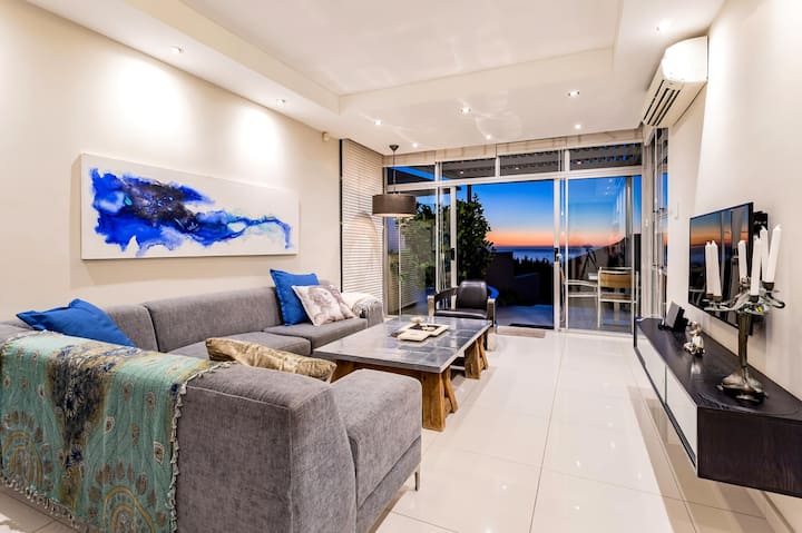 Modern Ocean View Retreat In Camps Bay - Le Cap
