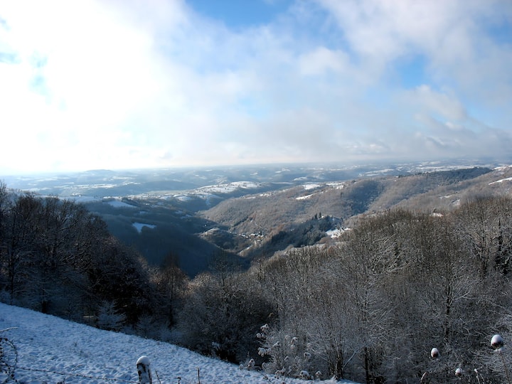 Aux Portes De L’aubrac - Lac de Maury