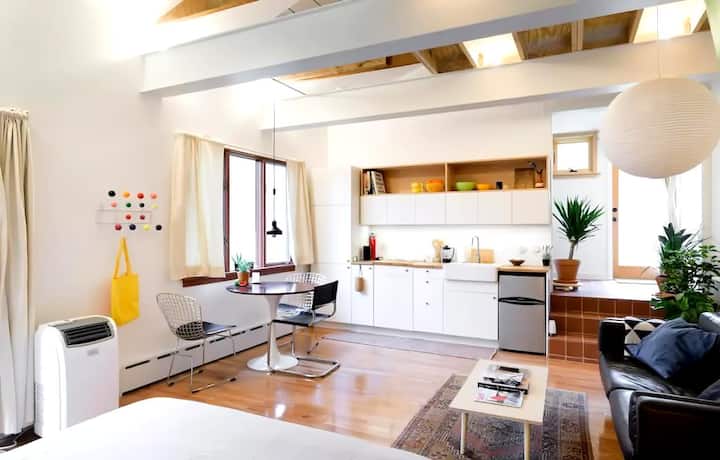 Secluded Mid-century Guest House In Hudson - Hudson, NY