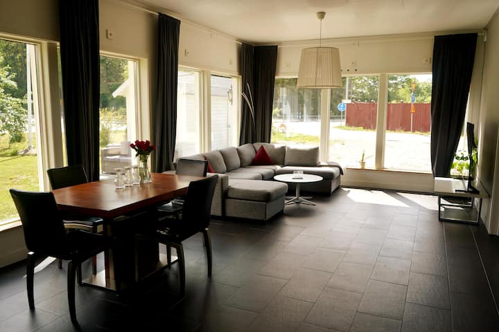 Spacious Home With 4 Bedrooms - Stockholm