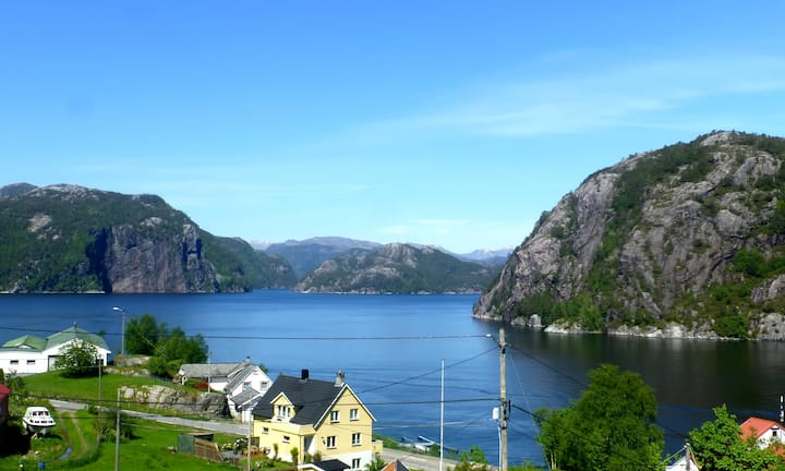 Beautiful Fjord View From Living Room - Greenland