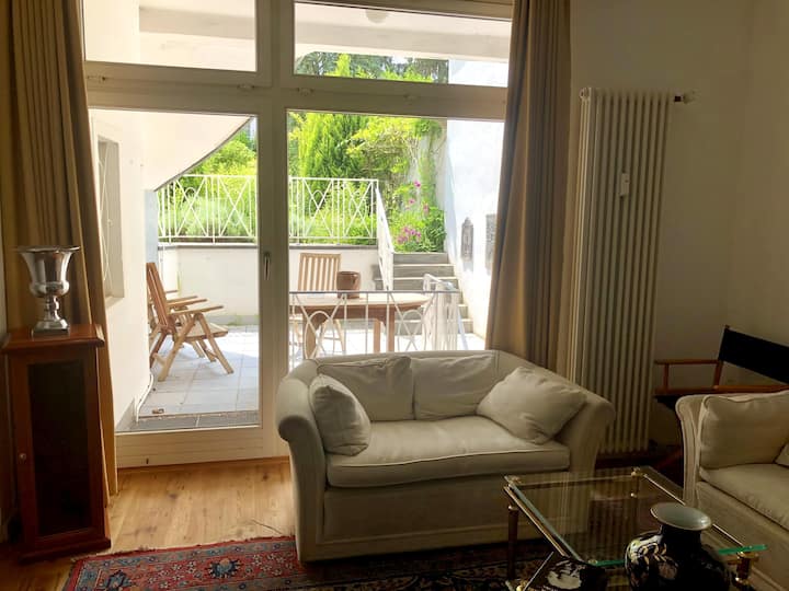Grand Apartment With Terrace At Veltmanplatz - Aachen