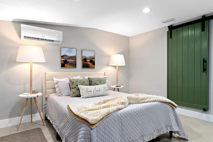 Backyard Paradise! Studio Guesthouse With Patio - Winter Park, FL