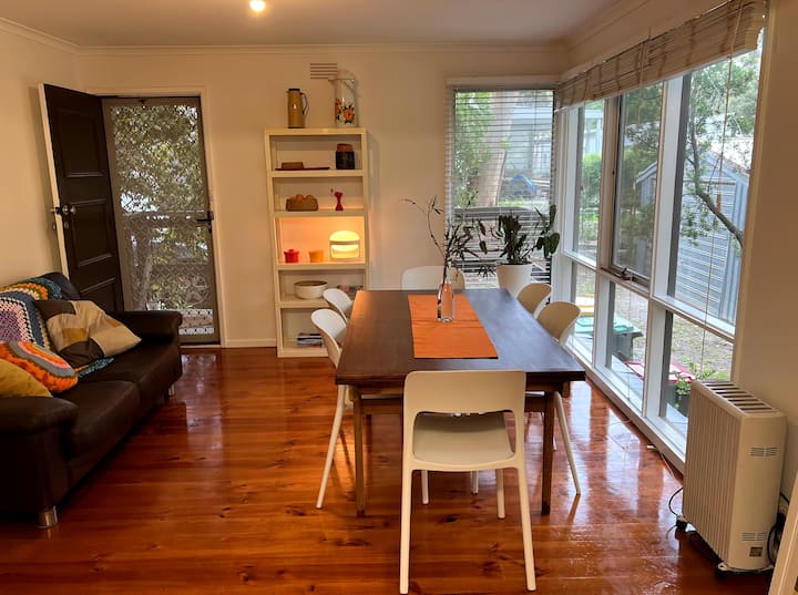 Six Minute Walk From The Main Beach - Anglesea
