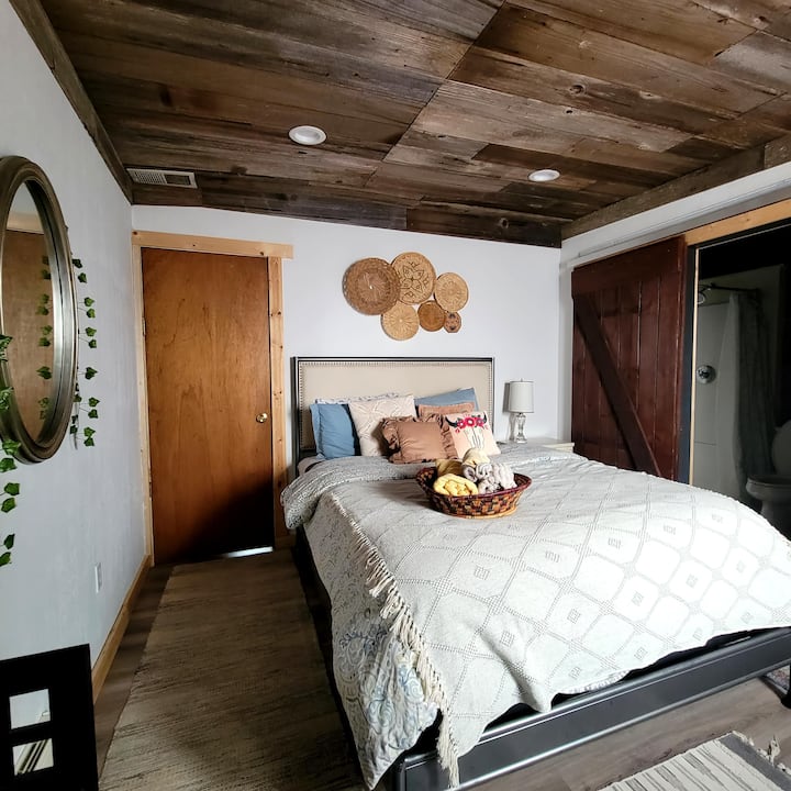 Private Room And Bath In Arcata - Arcata, CA