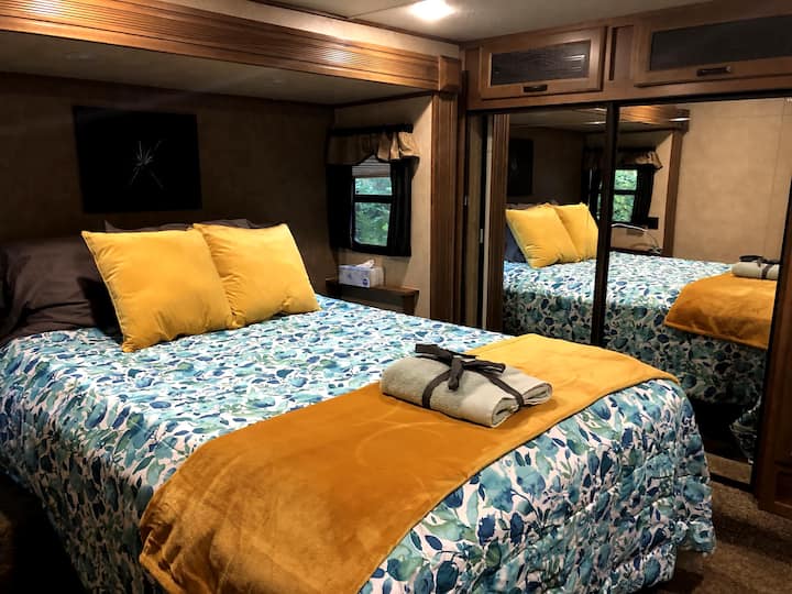 The Crabapple Caravan At Emerald Lake - Bellingham, WA