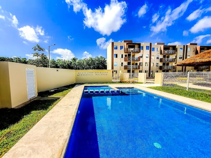 ¡Departamento En Privada En Cancún Con Albercaa/a! - Cancún