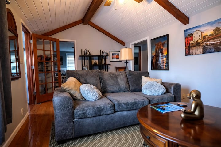 The Little House Of Fergus Falls - Swan Lake, Fergus Falls