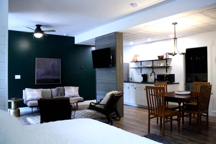 Super Cozy Couples Retreat - Bretton Woods, NH