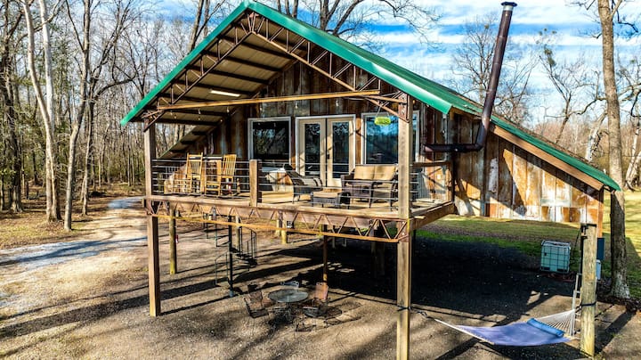 The Dirt Rd River Cabin - Alabama