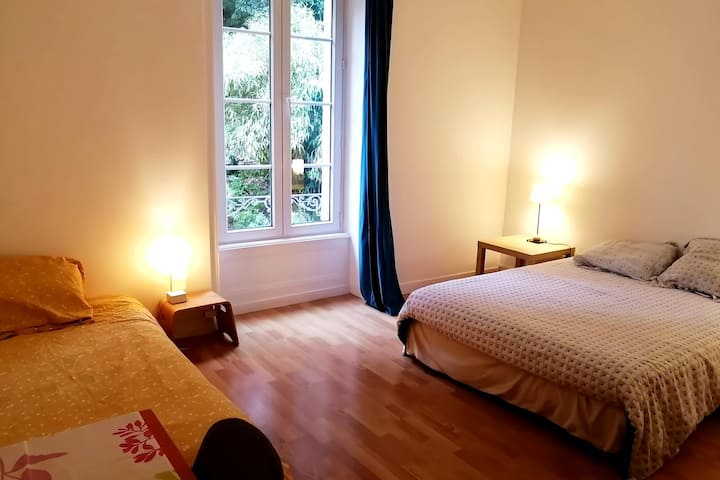 A / Grande Chambre Vue Sur Jardin, Morlaix Centre - Morlaix