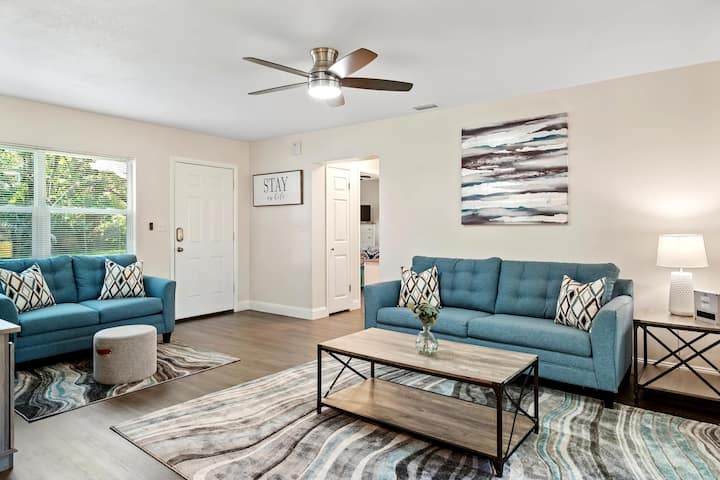 Cozy & Cheerful Inverness Home - Inverness, FL