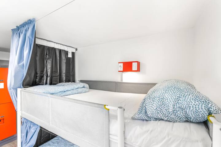 Bed In 4-bed Mixed Dorm - 
