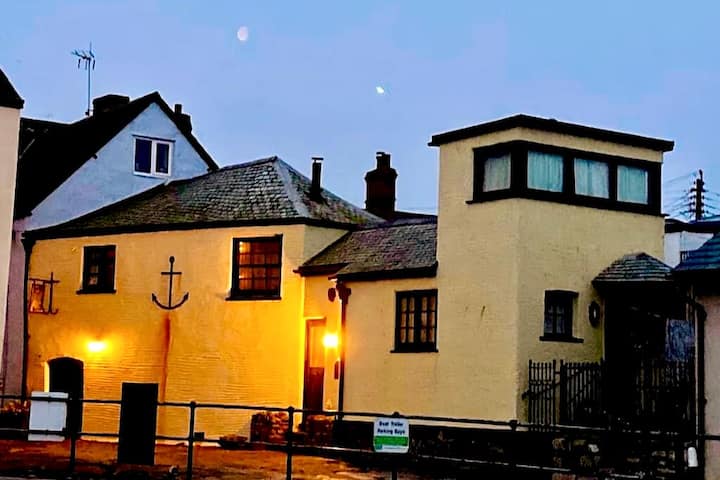 Romantic Harbourside Fisherman's Cottage - St Audrie's Bay