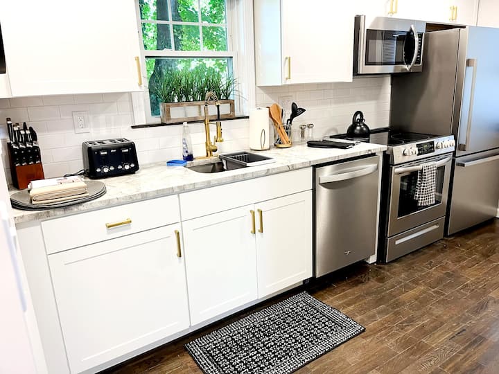 #21 *Comfort & Luxury* - Farmington, CT