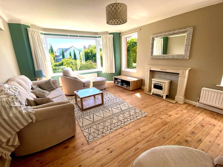 Spaceous 3 Bedroom Detatched Bungalow, Quiet Area. - Sidmouth
