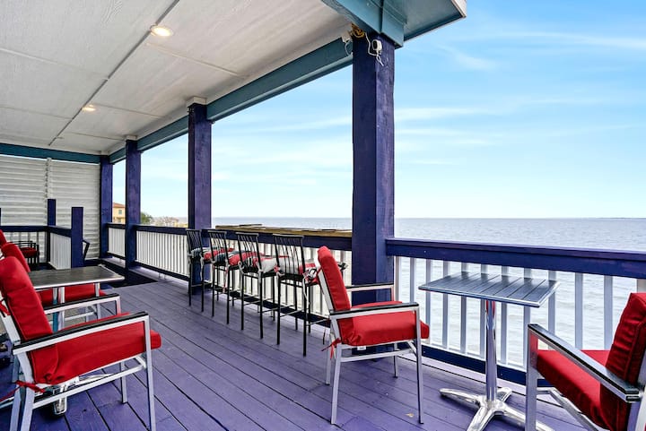 Amazing Waterfront Views Of Kemah Boardwalk 3b3b - Seabrook, TX