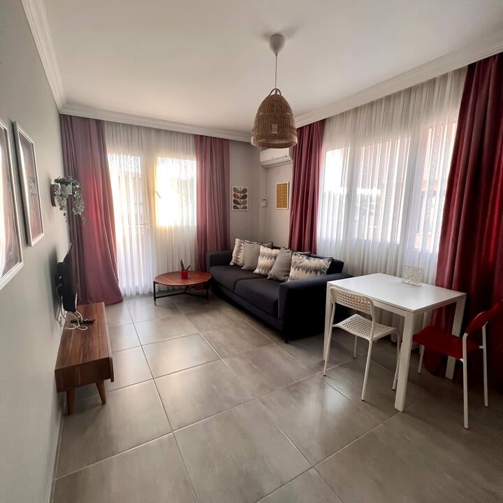 Bi Suite Urla 4: Urla Merkezde Konforlu Ve şıK - Urla
