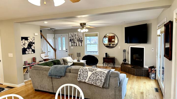 Pipers' Paradise - Cozy And Relaxing With Hot Tub - Canaan Valley, WV