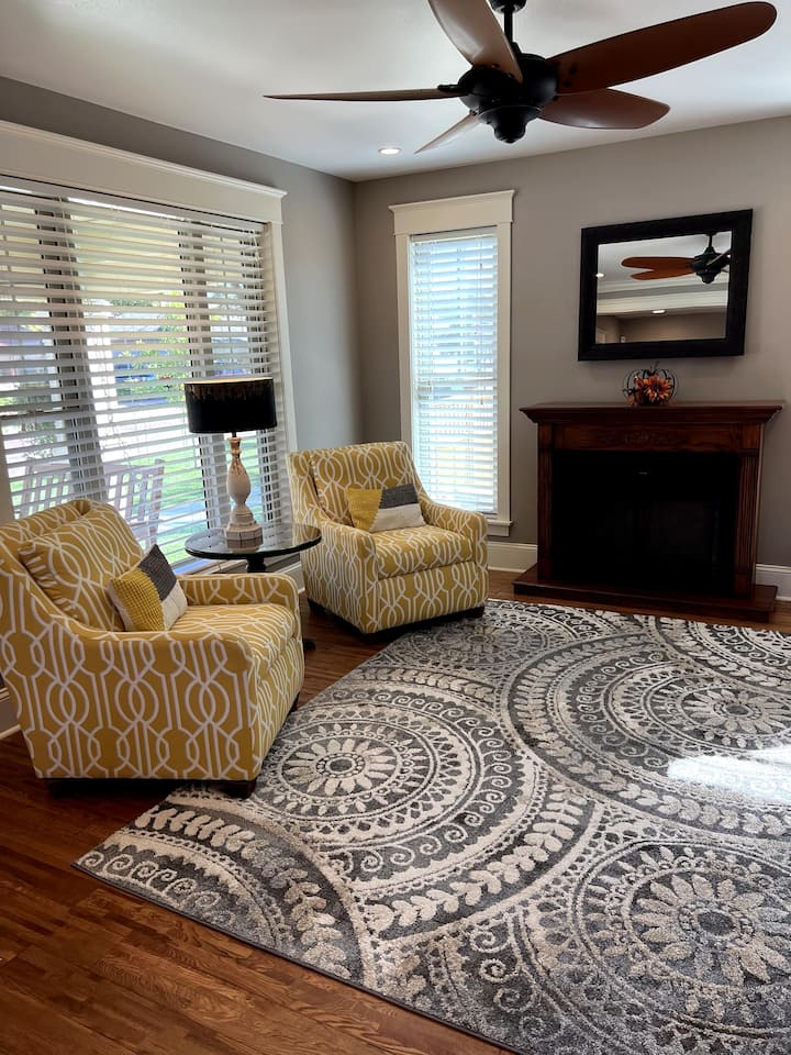 Beautiful And Newly Renovated 1900’s Historic Home - Garden City, KS
