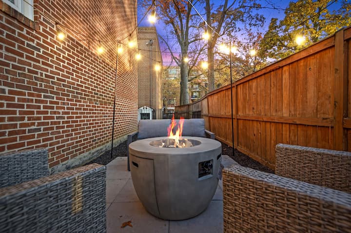 Elegant Townhome In Arlington Kid-friendly - Arlington, VA
