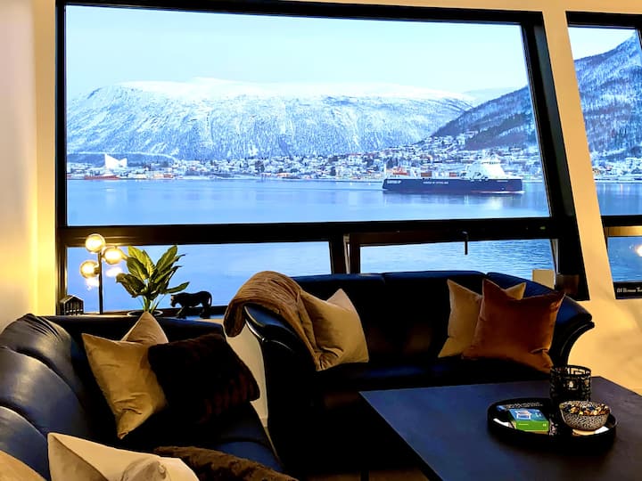 Fresh Topfloor-apartment With A Great Ocean View! - Norway