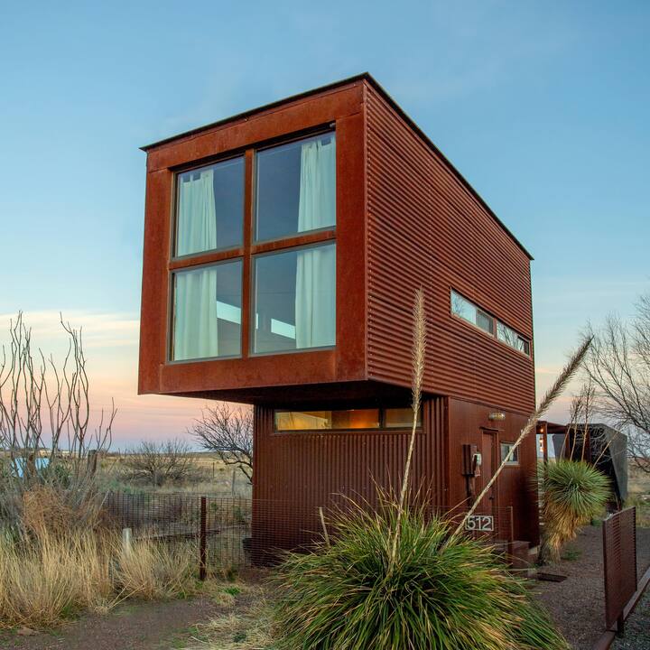 Marfa's Best Sunrise/award-winning Minimalist Home - Marfa, TX