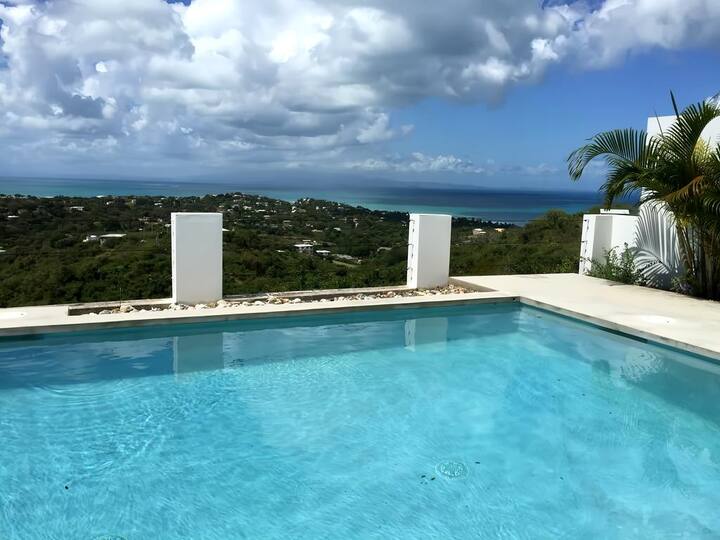 Serene 2 Bdrm. Pool W View + Perfect For Families. - Vieques