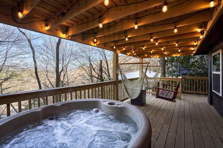 Cozy Eco-friendly Cabin W/hot Tub & Pool! - Price Lake, NC